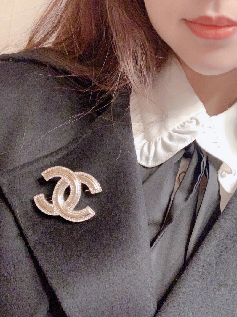 Perfect replica Chanel Brooches