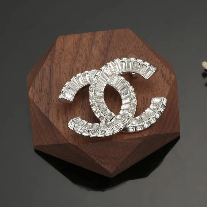 High accuracy Chanel Brooches