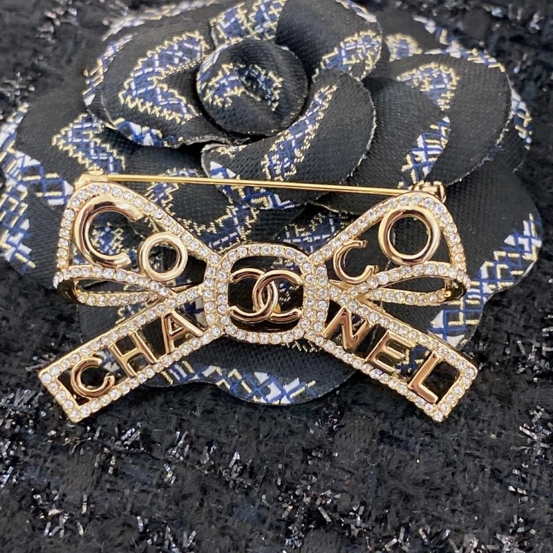 High fidelity Chanel Brooches