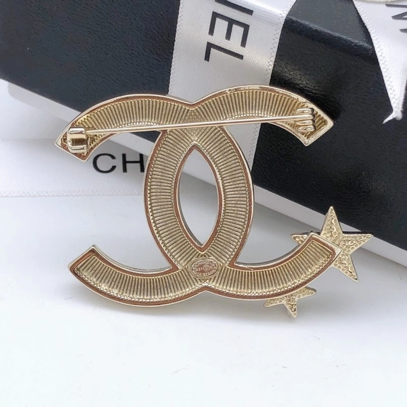 Top match Chanel Brooches