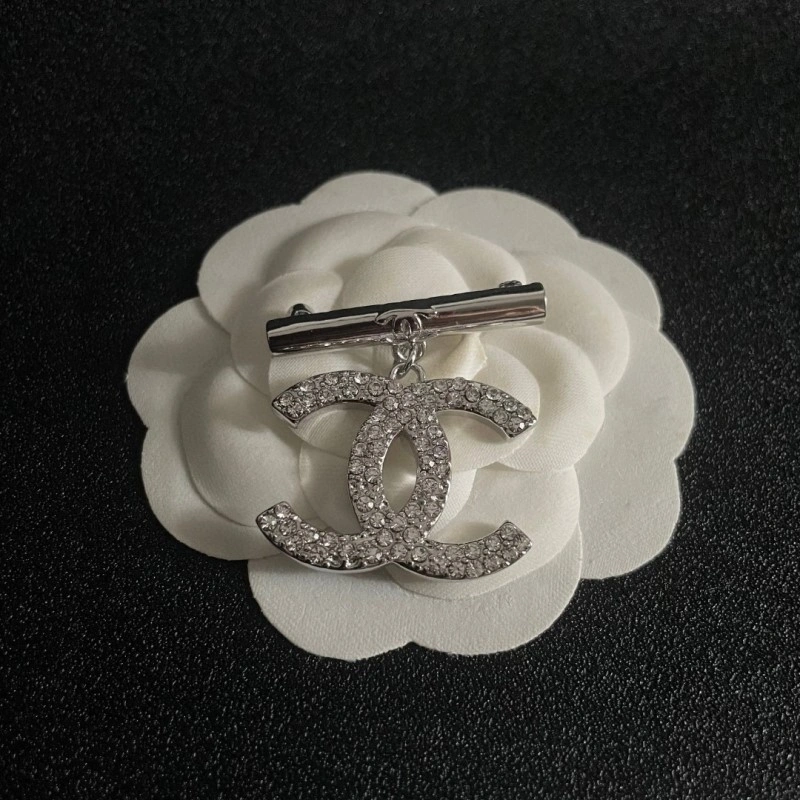 High fidelity Chanel Brooches