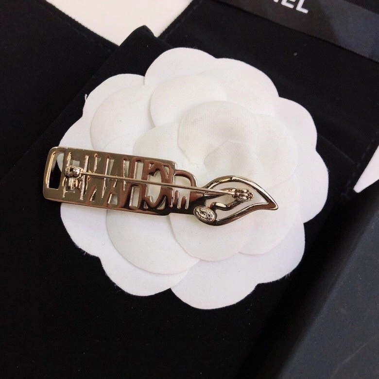 Bargain Chanel Brooches