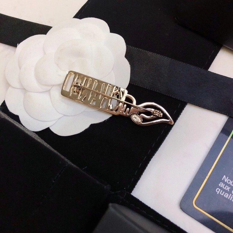 Bargain Chanel Brooches