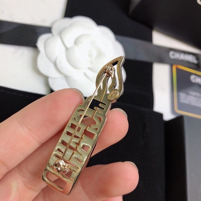 Bargain Chanel Brooches
