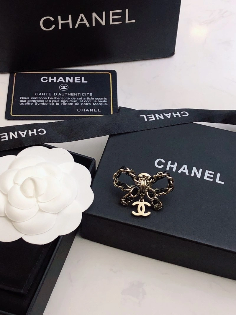 Exact replica Chanel Brooches