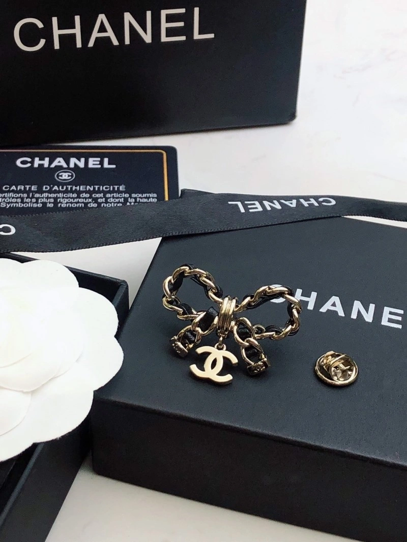 Exact replica Chanel Brooches