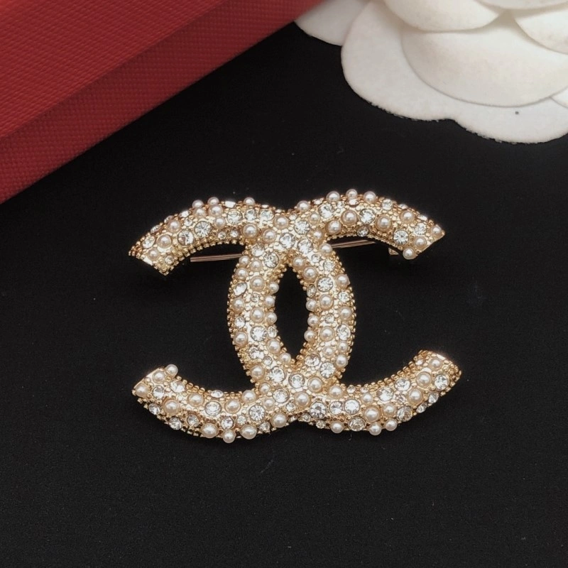 Low-cost Chanel Brooches