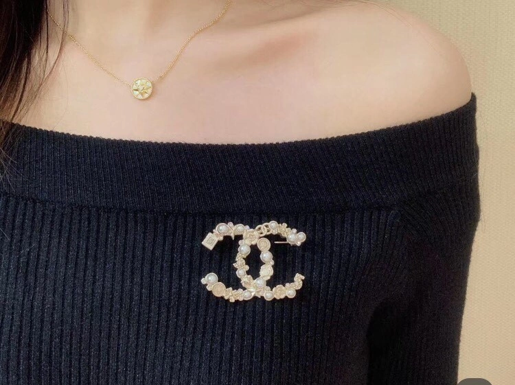 Economical Chanel Brooches