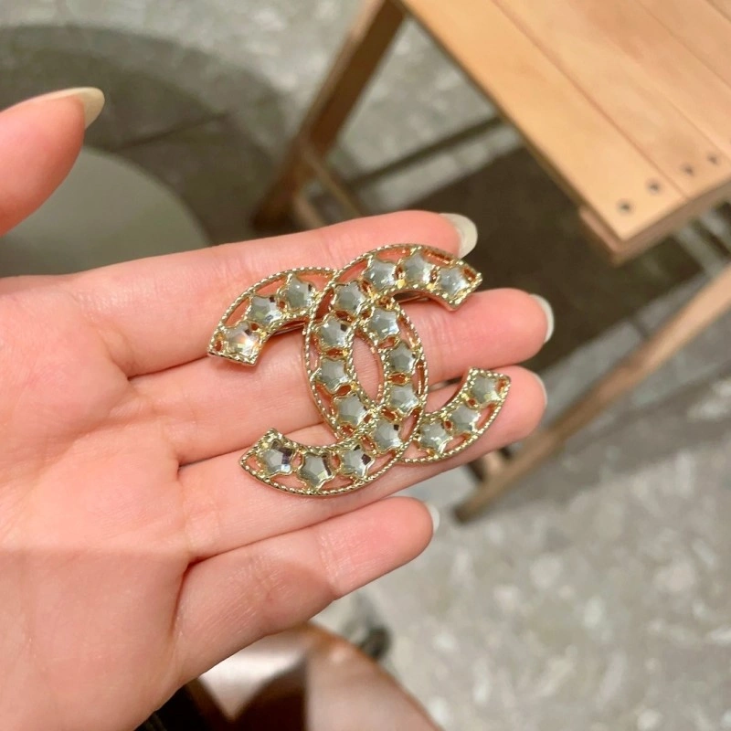 High fidelity Chanel Brooches