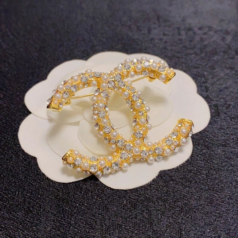 Accurate model Chanel Brooches