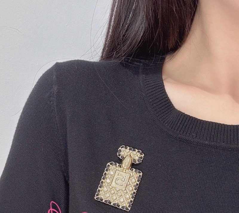 Factory-made Chanel Brooches