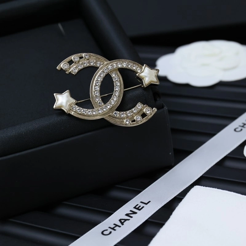 High fidelity Chanel Brooches