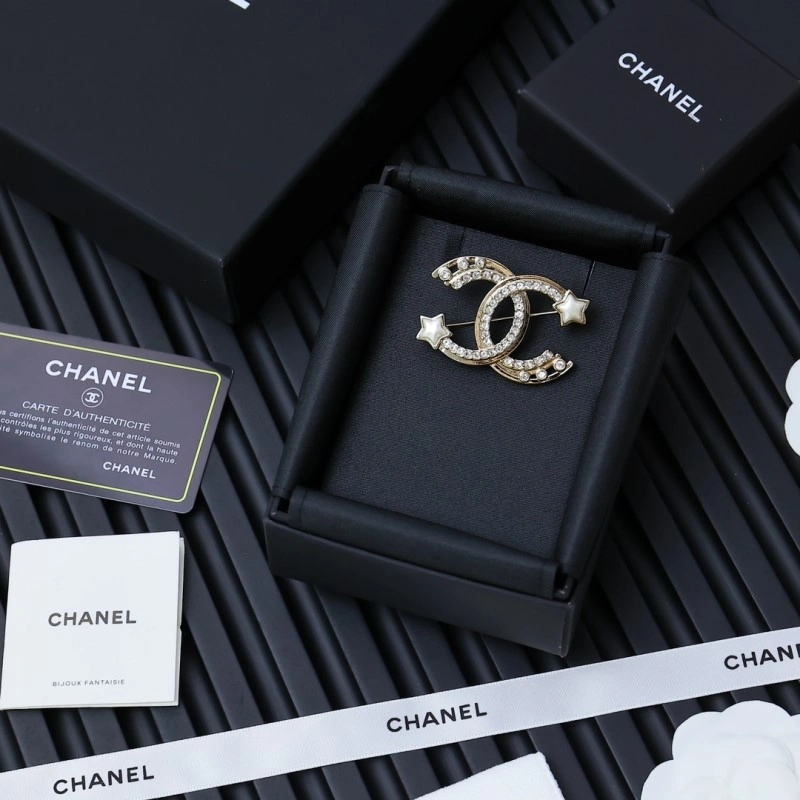 High fidelity Chanel Brooches