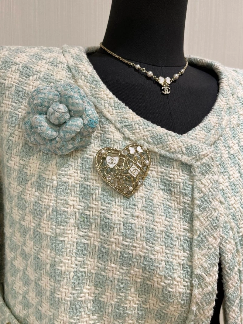 Perfect replica Chanel Brooches