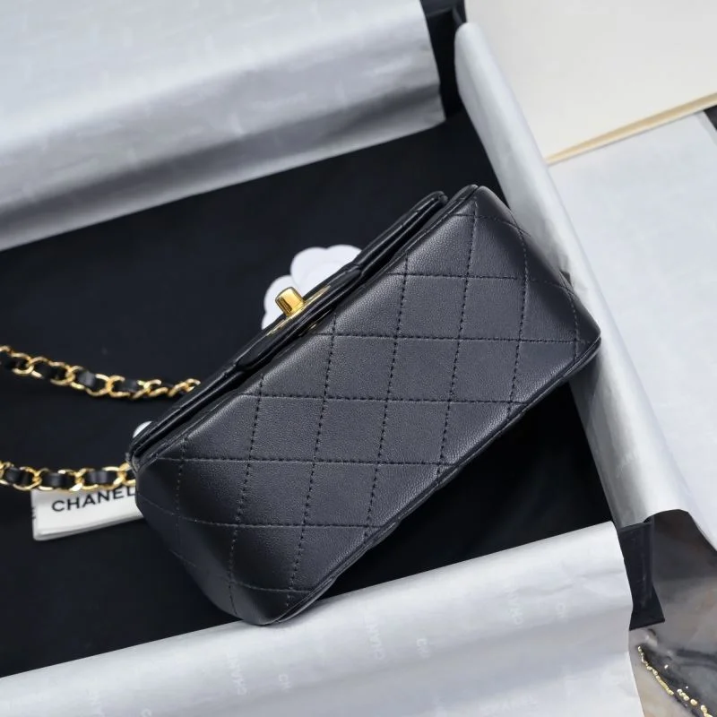 Top match Chanel CF Series Bags