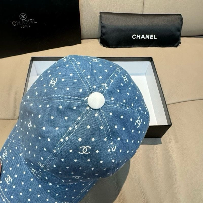 Top mirror Chanel Caps