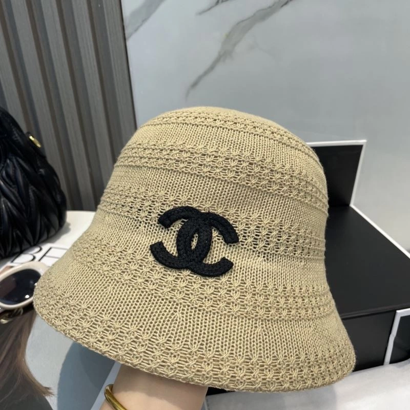 Top mirror Chanel Caps
