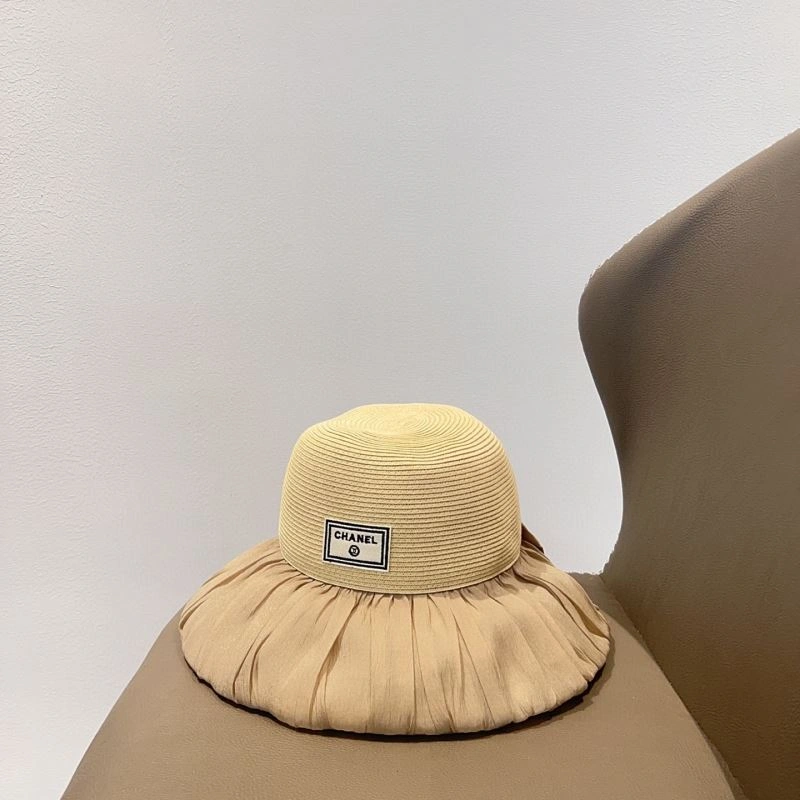 Top mirror Chanel Caps