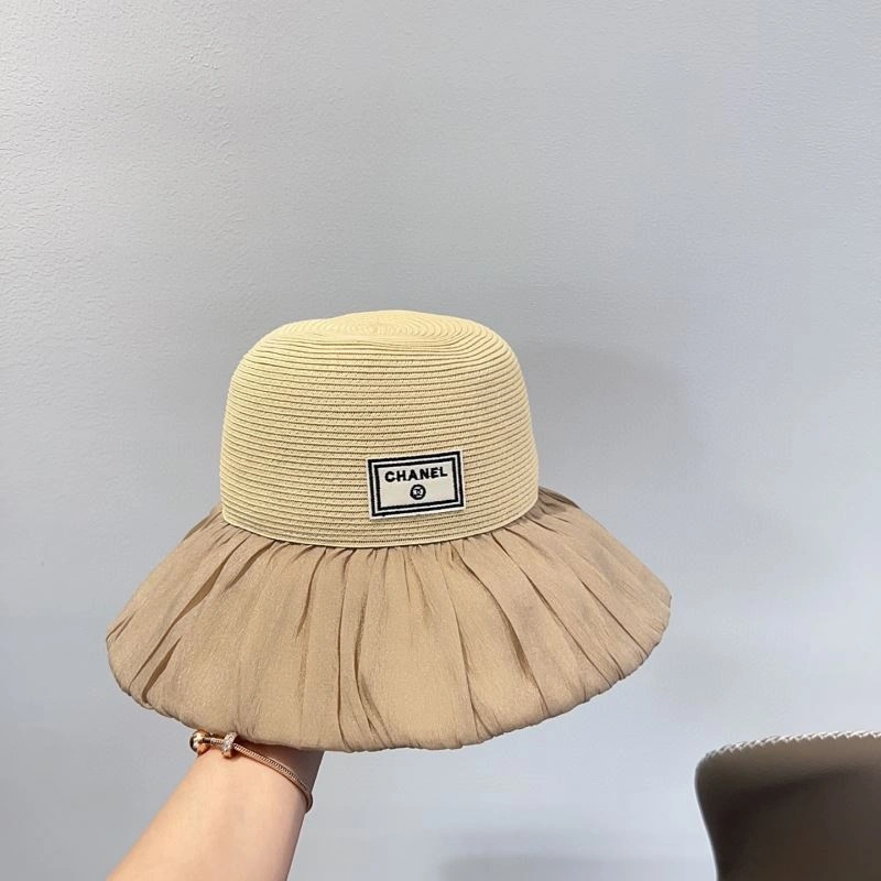 Top mirror Chanel Caps