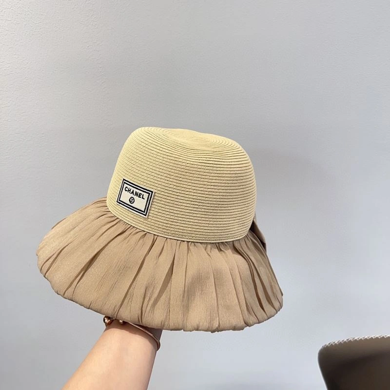 Top mirror Chanel Caps