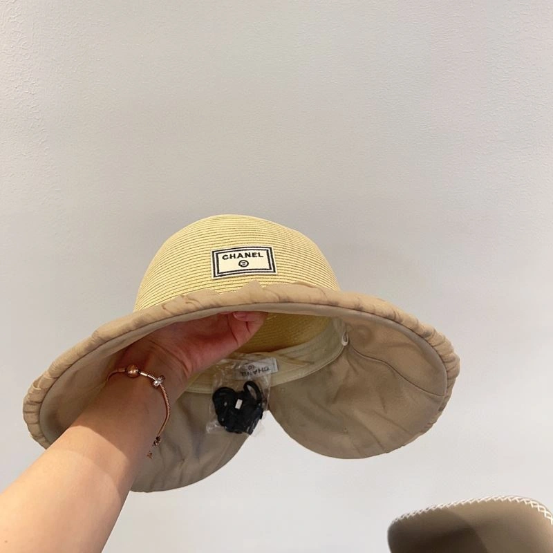 Top mirror Chanel Caps