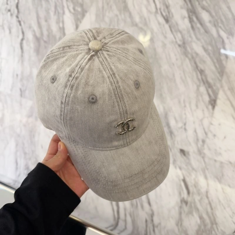 Top match Chanel Caps
