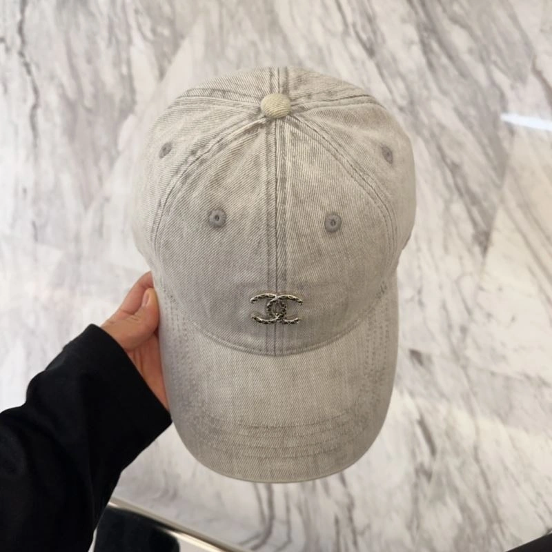 Top match Chanel Caps