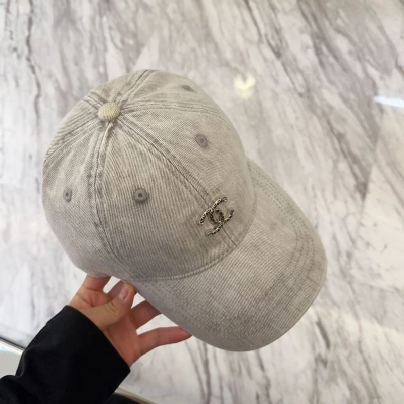Top match Chanel Caps
