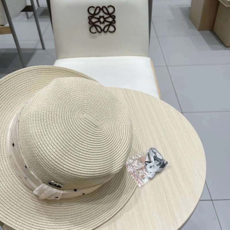 Top match Chanel Caps