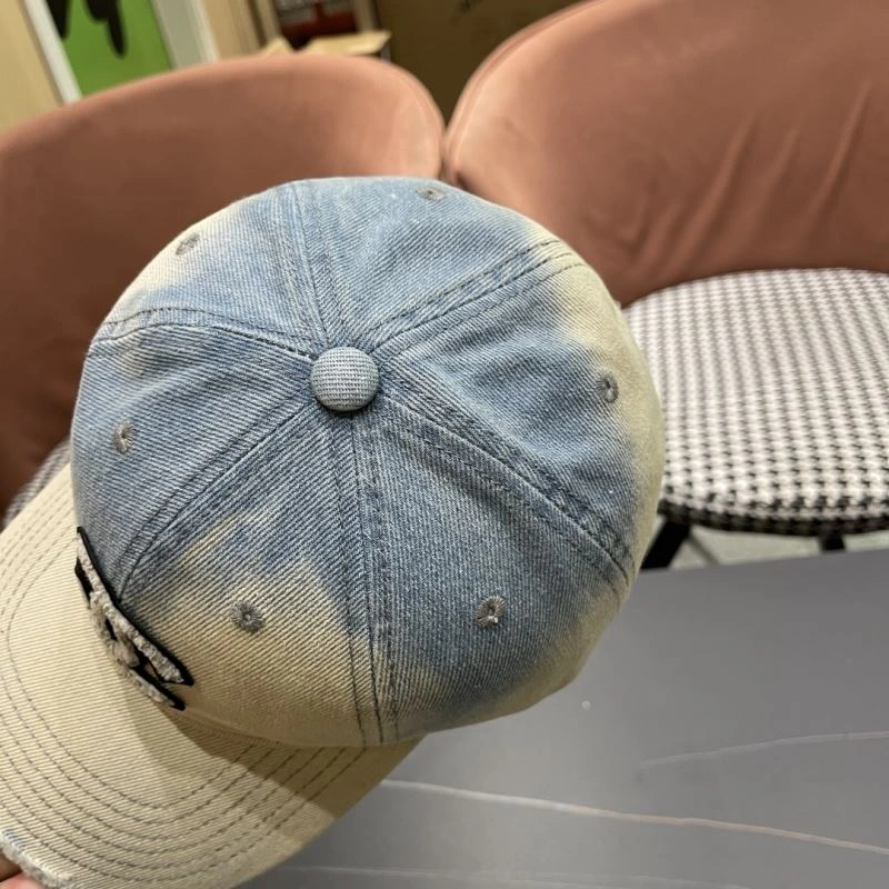 Top mirror Chanel Caps