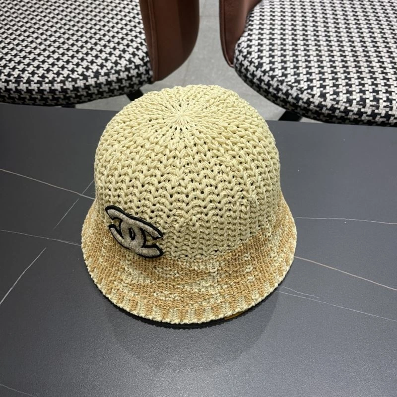 Top mirror Chanel Caps