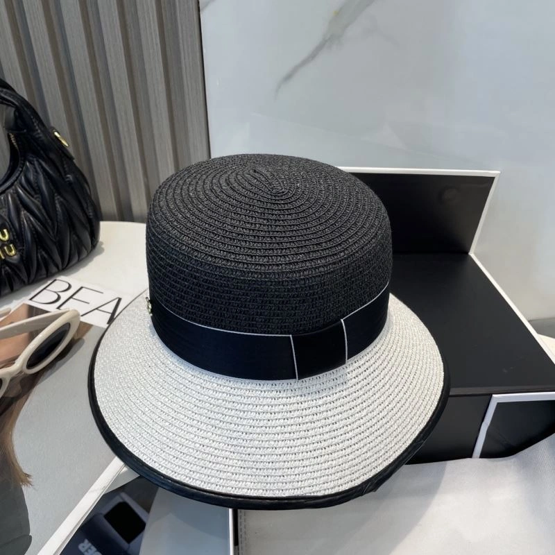 Top mirror Chanel Caps