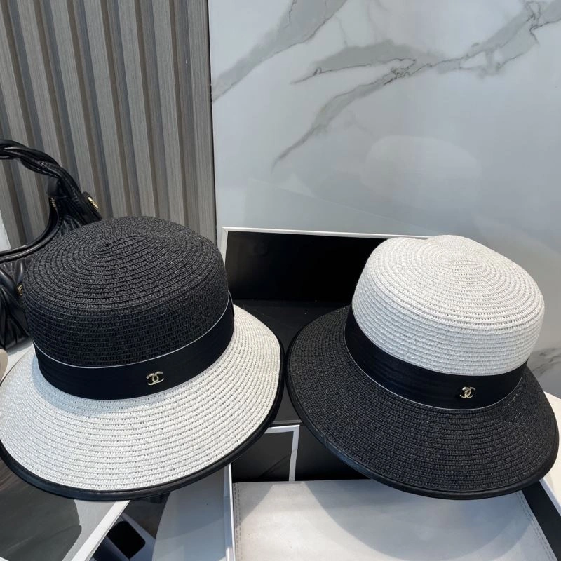 Top mirror Chanel Caps