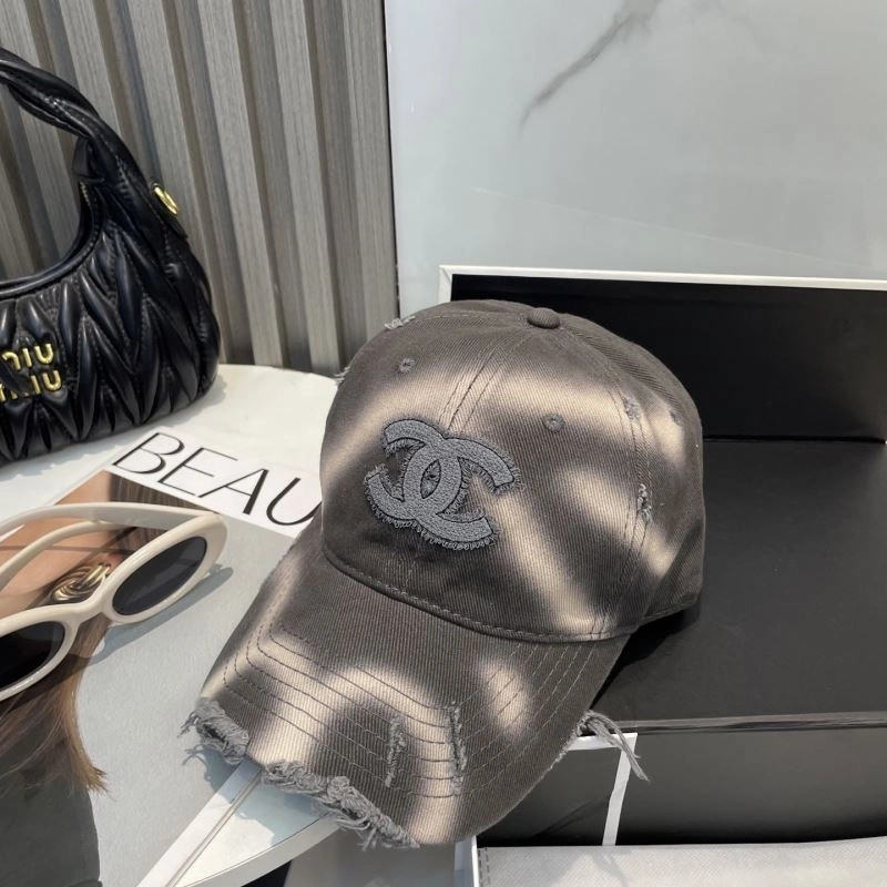 1:1 copy Chanel Caps
