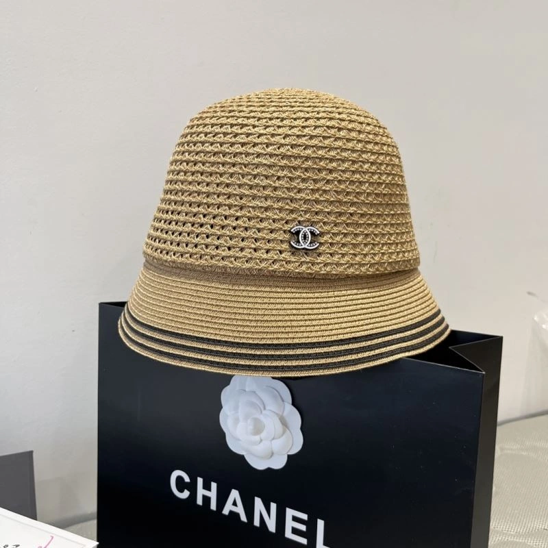 Top mirror Chanel Caps