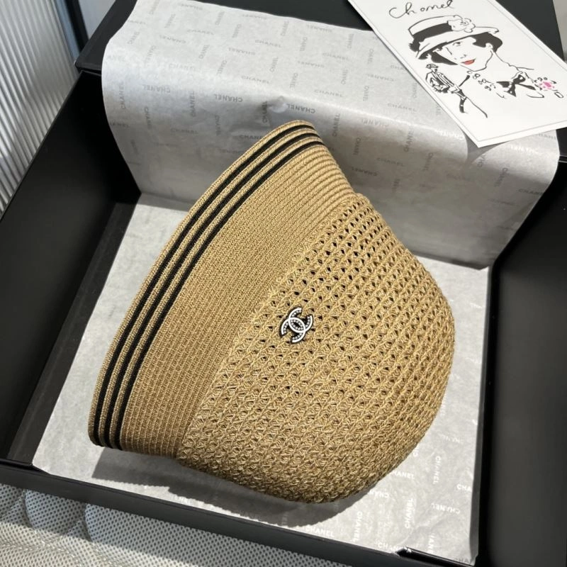 Top mirror Chanel Caps