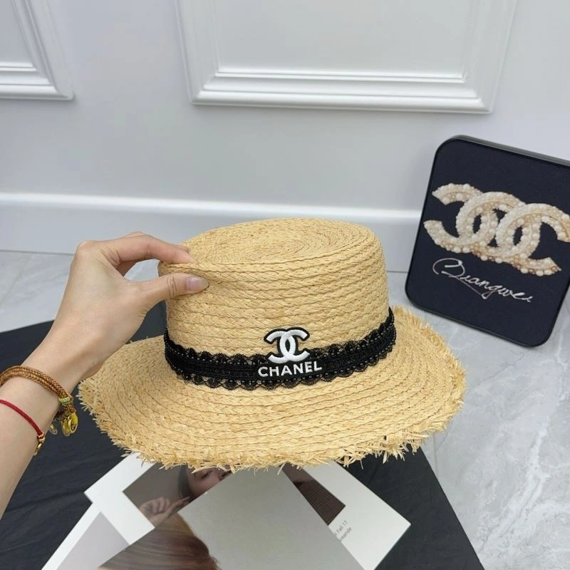 Top mirror Chanel Caps