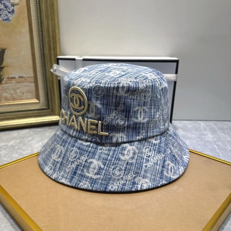 Top mirror Chanel Caps