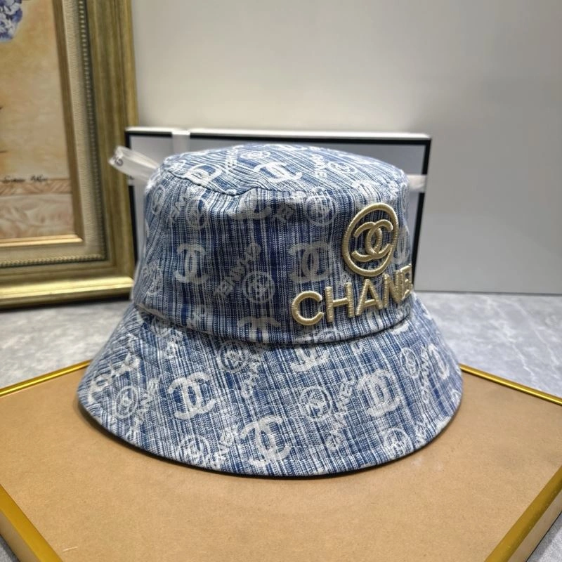 Top mirror Chanel Caps