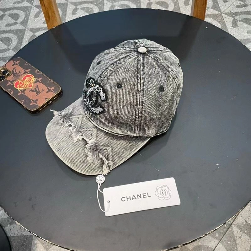 Top match Chanel Caps