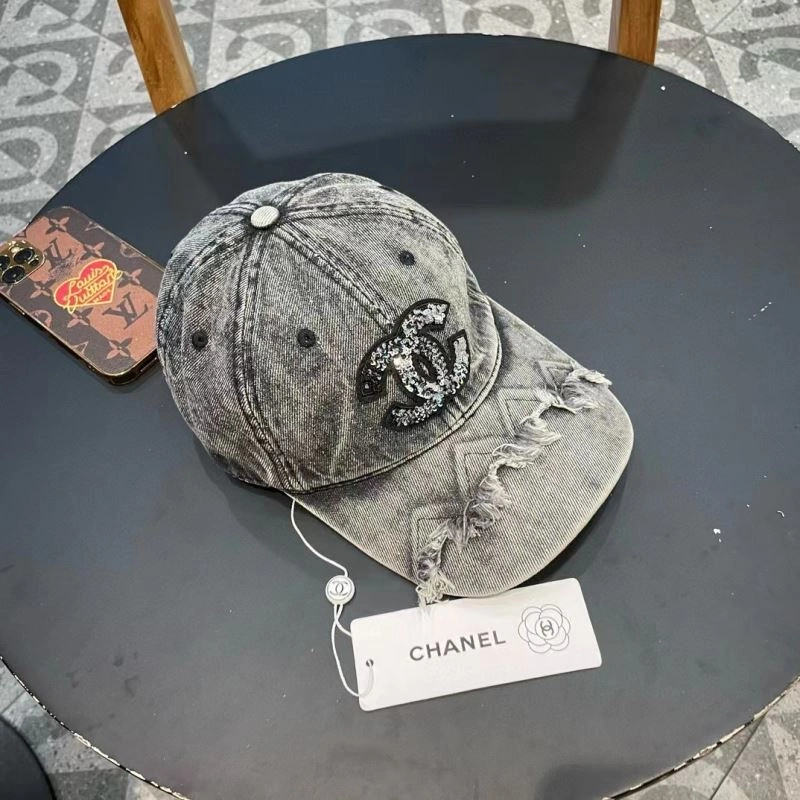 Top match Chanel Caps