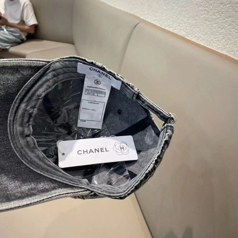 Top match Chanel Caps