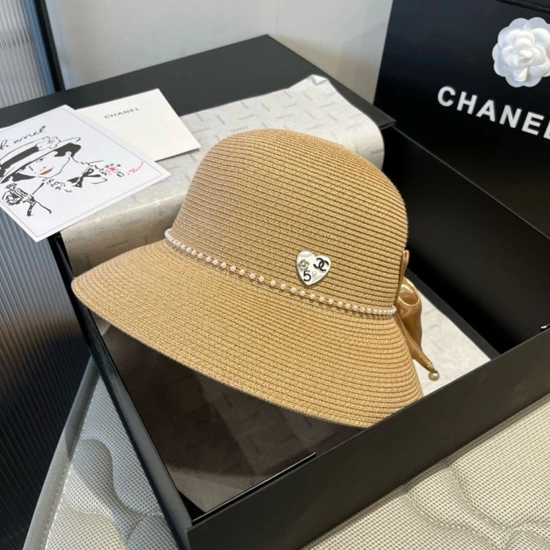 Top mirror Chanel Caps