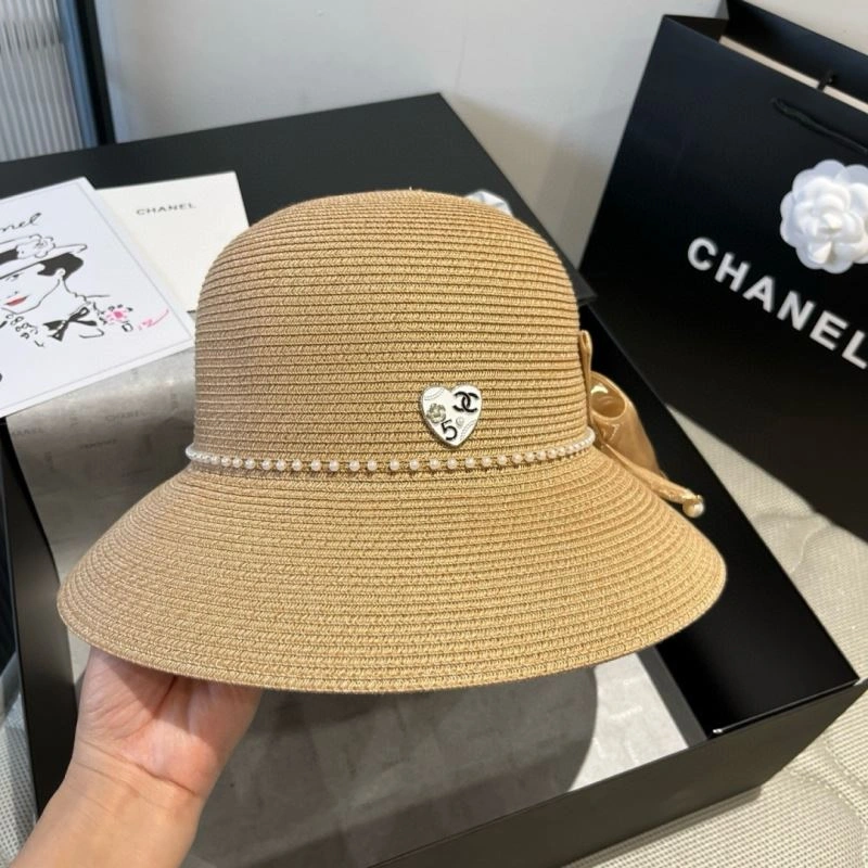 Top mirror Chanel Caps
