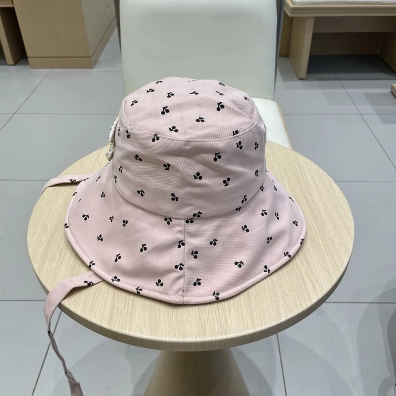 Top mirror Chanel Caps