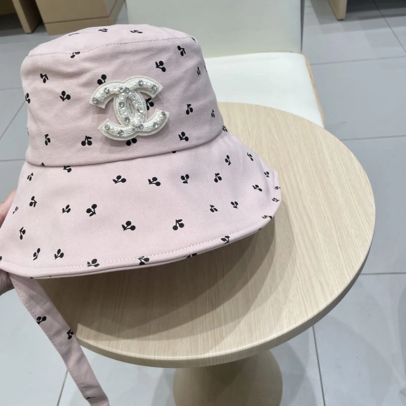 Top mirror Chanel Caps