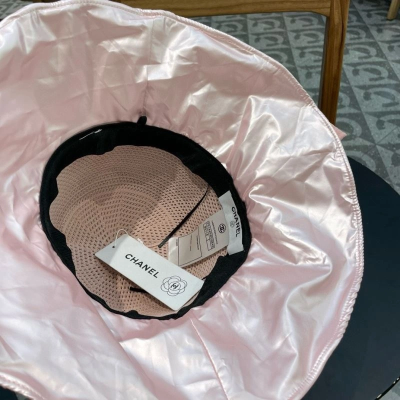 Top mirror Chanel Caps