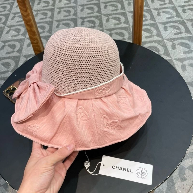 Top mirror Chanel Caps