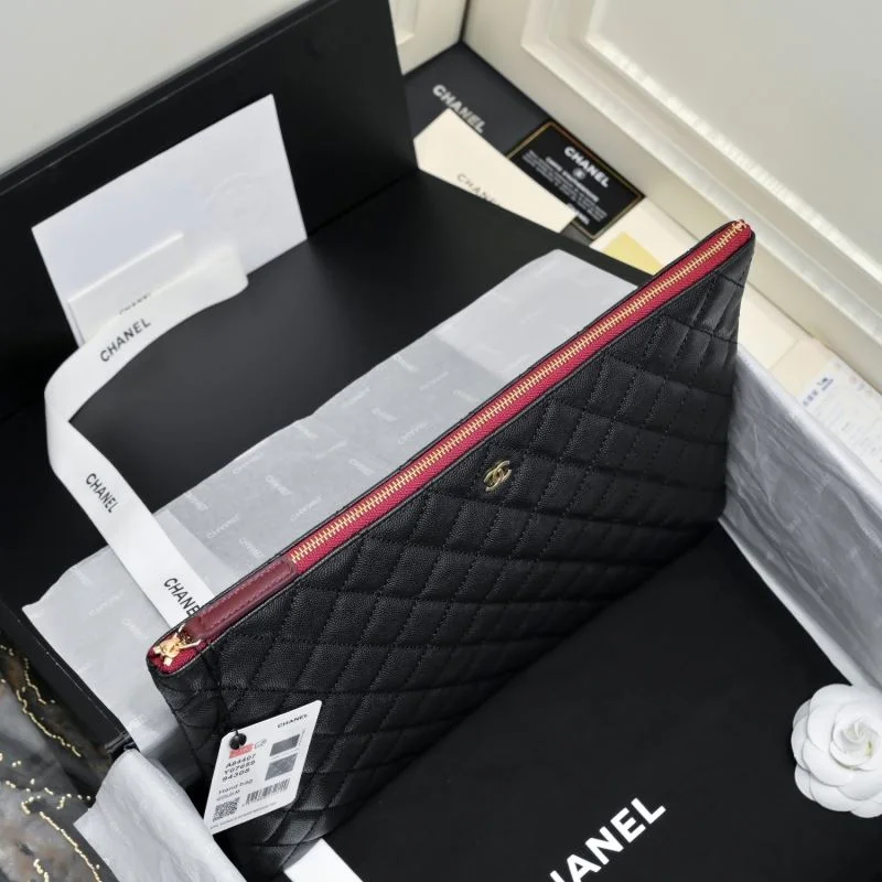 Accurate model Chanel Clutch Bags