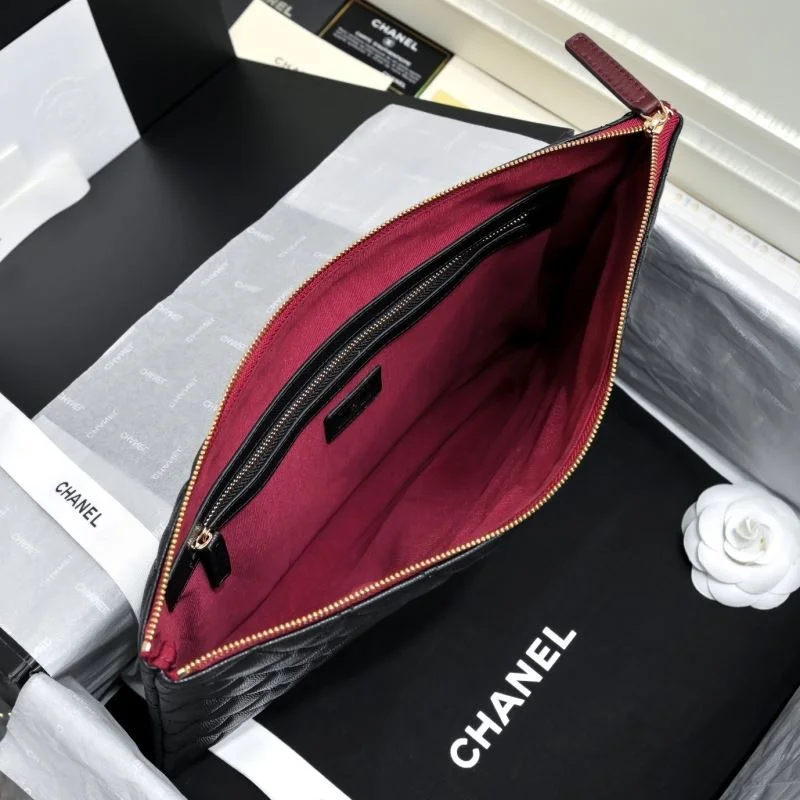 Accurate model Chanel Clutch Bags